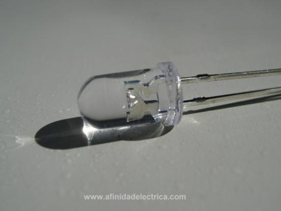 ¿Cómo se conectan los LEDs? – Afinidad Eléctrica