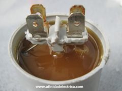Autopsia de un capacitor – Afinidad Eléctrica