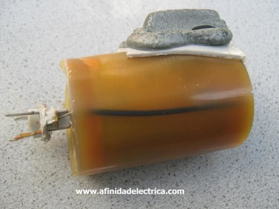 Autopsia de un capacitor – Afinidad Eléctrica